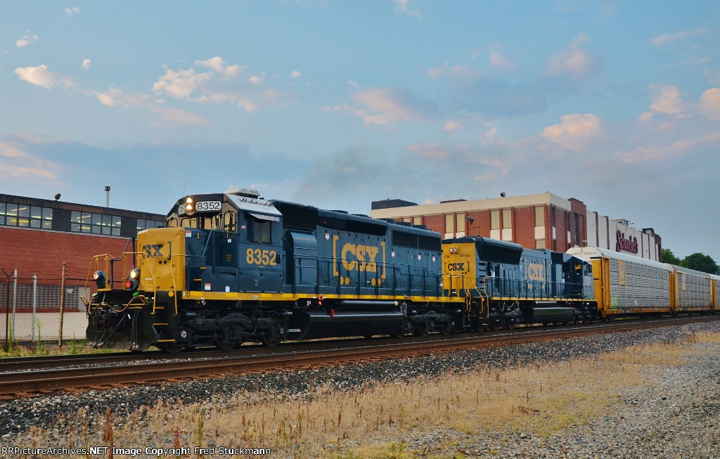 CSX 8352